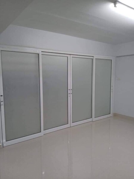 Thailee-Glass.com ร้านติดตั้งกระจก แบบครบวงจร
