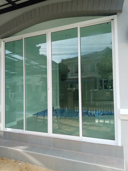 Thailee-Glass.com ร้านติดตั้งกระจก แบบครบวงจร